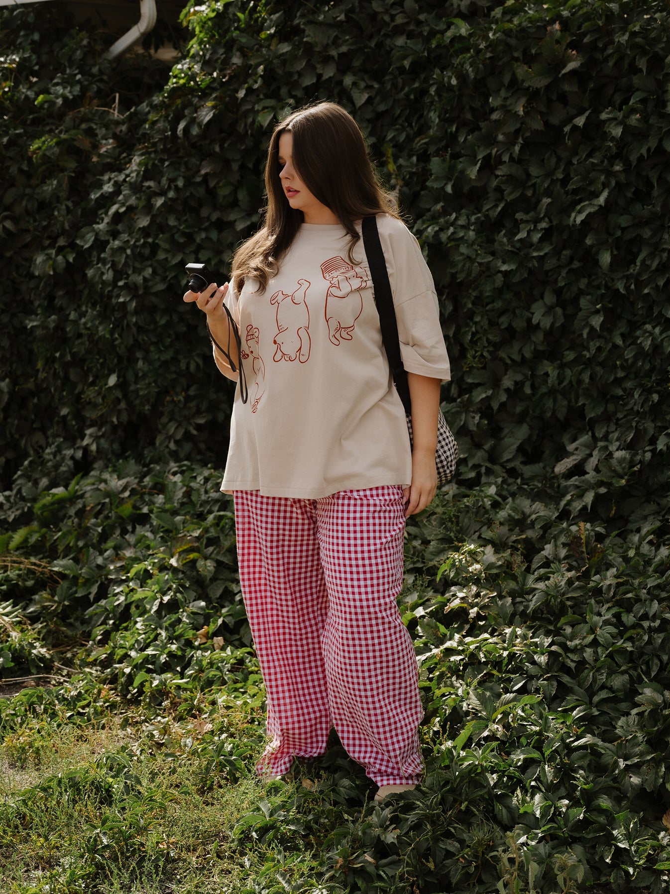 The Silly Ole Bear Oversized Tee in Sand – Subtle Dust