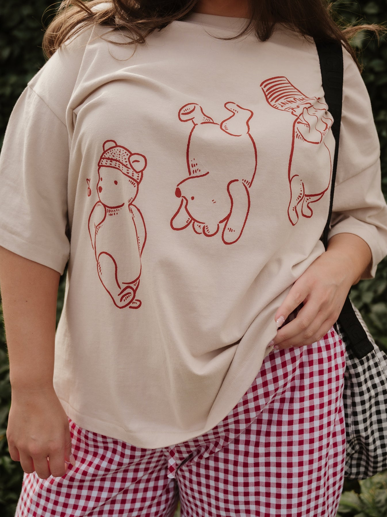 The Silly Ole Bear Oversized Tee in Sand – Subtle Dust