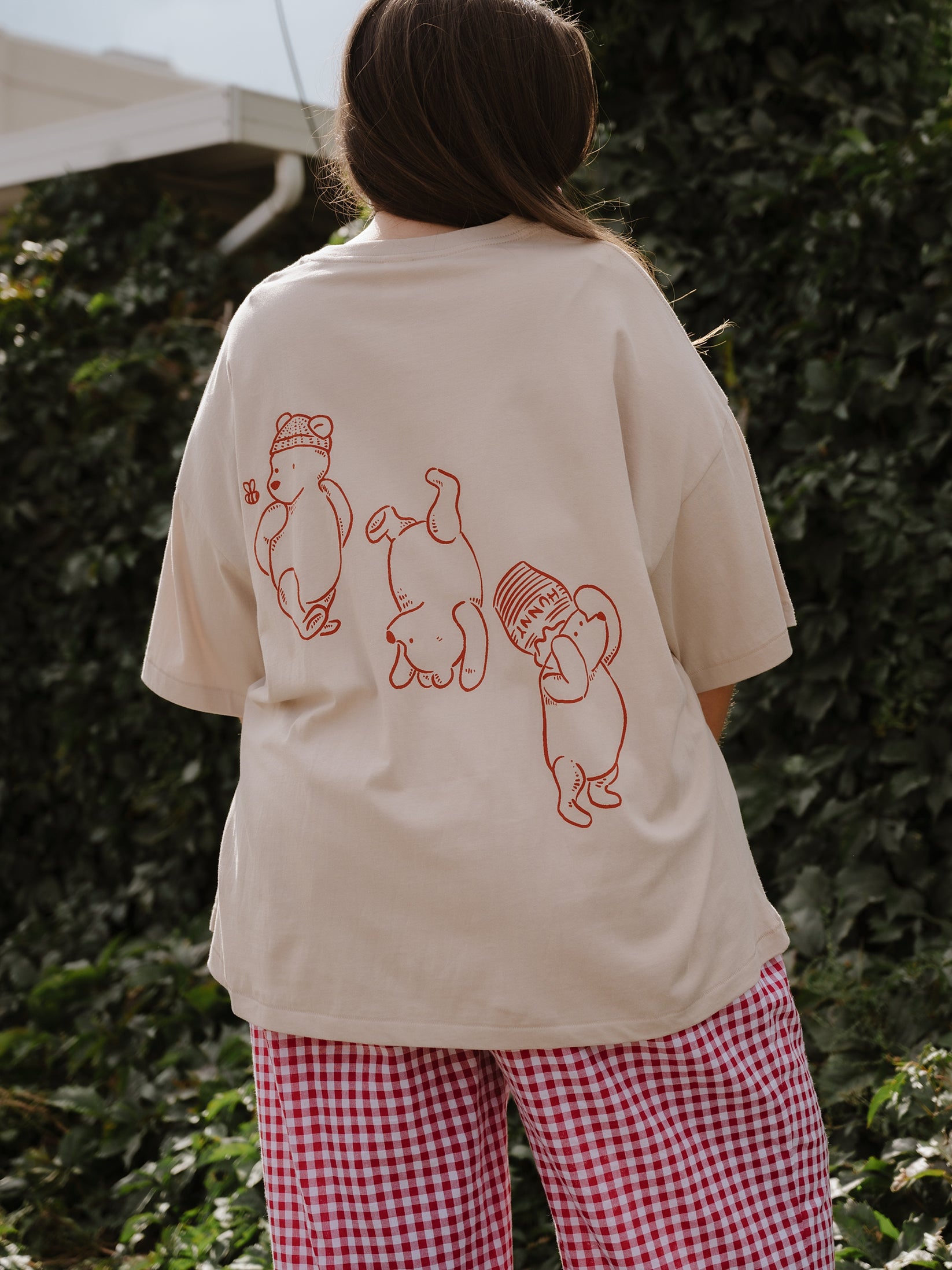 The Silly Ole Bear Oversized Tee in Sand – Subtle Dust